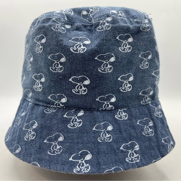 Peanuts | Accessories | Peanuts Bucket Hat Os 23 Snoopy Walking Blue ...